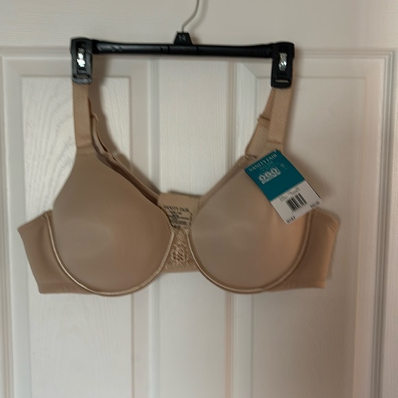 Vanity Fair | Intimates & Sleepwear | Vanity Fair 44c Beauty Back Bra ...